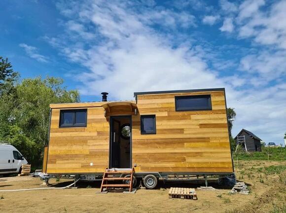 Tiny House Sophie Blends Old-World Charm With Modern Living in a ...