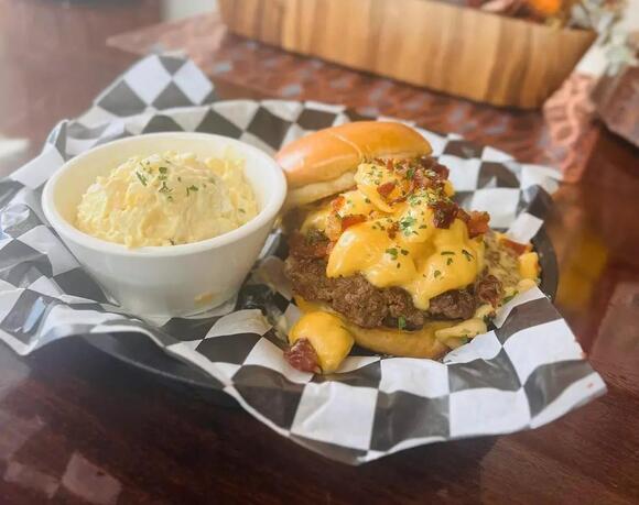 Iowans Name Their Favorite Cedar Valley Restaurants [GALLERY] - NewsBreak