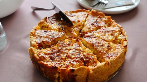 20 Store-Bought Party Foods You Can Pass Off As Home Cooking - NewsBreak