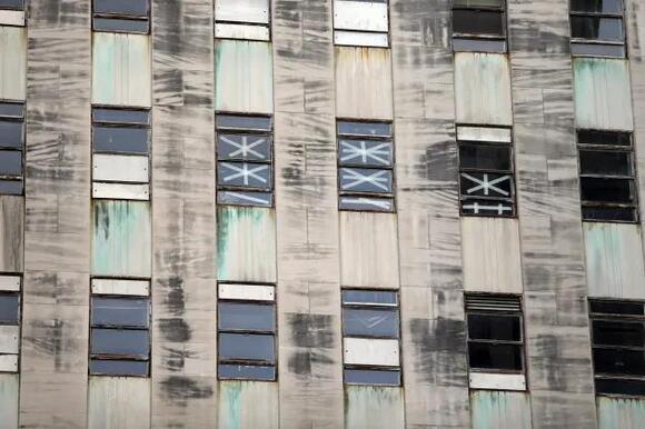 20 years after Hurricane Katrina, a hospital stands abandoned in the ...