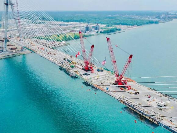 Trump threatens to block the opening of a bridge between Ontario and ...