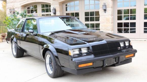 8 third-generation muscle cars that looked futuristic for their time ...