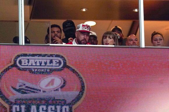 Chiefs’ 3-Time Super Bowl Champion Kelce Calls Himself Taylor Swift’s ...