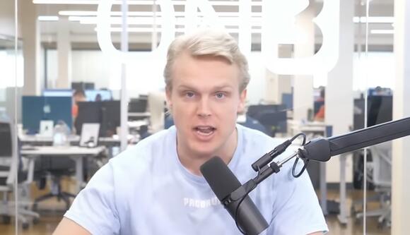 J.D. Pickell Makes Bold Pick for Oregon vs. Boise State