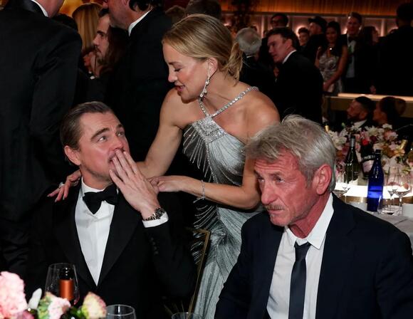 Sean Penn's Viral Behavior during the 2026 Golden Globes Ceremony ...