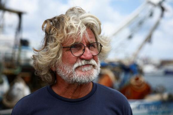 Mike Lynch’s wife didn’t want to leave site of sunken Sicily yacht ...