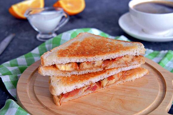10 Strange Sandwiches From The Past That People Actually Loved - NewsBreak
