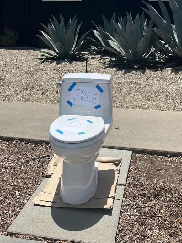 🎁 Freebies Up for Grabs in Goleta — Garden Pots, Toilet & More - NewsBreak