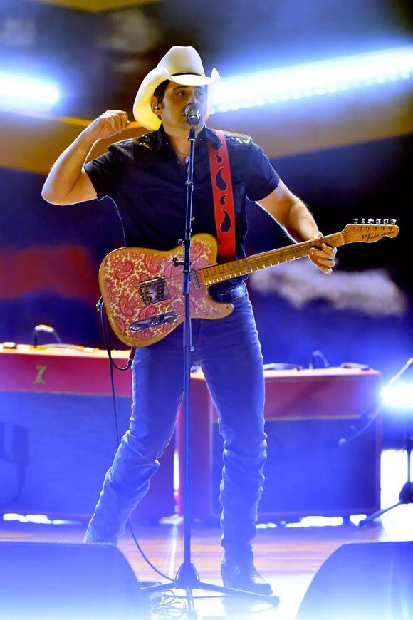 This Carrie Underwood Song Played During Sherrone Moore’s Arrest ...