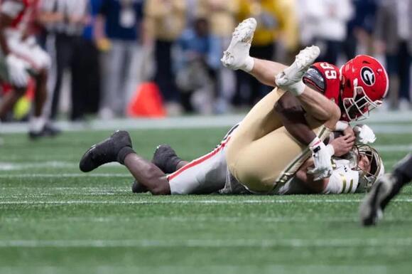 PHOTOS: Georgia beats Georgia Tech 16-9 - NewsBreak