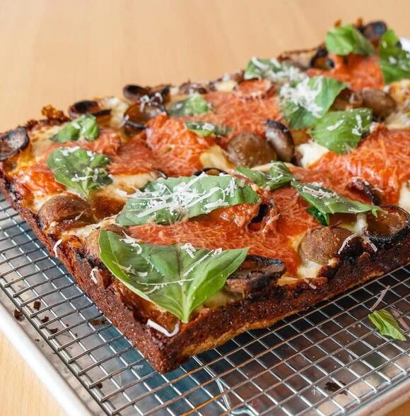 My Top 4 Pizza Picks in New England (That Are 100% Worth the Road Trip ...