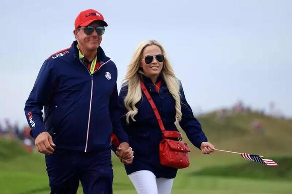 Meet Phil Mickelson's Wife & Children: Personal Life, Amy Mickelson's ...