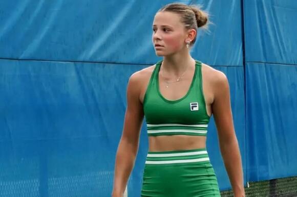 UNC-Bound American High-School Tennis Star Anna Frey Throws Her Support ...