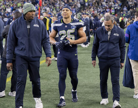 Latest on Seahawks' Zach Charbonnet, Kenny McIntosh recoveries: 1 whoa ...