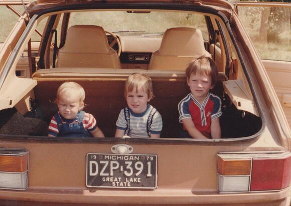 19 Lost Rituals of American Family Life in the 1970s - NewsBreak