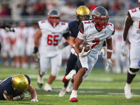 Central Catholic football rolls past St. John's for 4th straight win ...