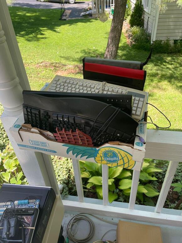 🎁 Freebies Up for Grabs in Locust Grove Right Now - NewsBreak