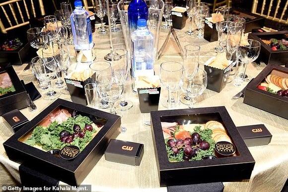 Worst awards show food in history REVEALED... from pizza in a bag to ...