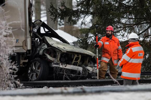 $182 Million Settlement After Deadliest Metro-North Crash - NewsBreak