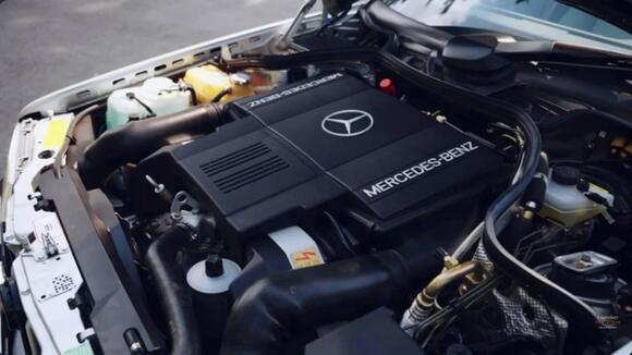Jerry Seinfeld’s Old Mercedes-Benz Sedan Just Sold for $357K and ...