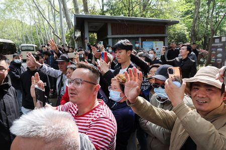 Taiwan opposition leader pledges reconciliation at memorial for ...