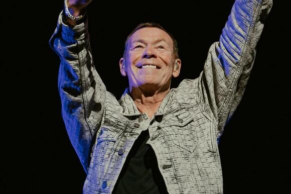 UB40 Featuring Ali Campbell Expands 2026 Tour - NewsBreak