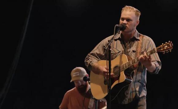 Zach Bryan Replaces Morgan Wallen on Billboard 200 Chart - NewsBreak