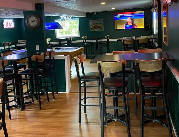 New Fish and Chicken Restaurant Opens in Derry - NewsBreak