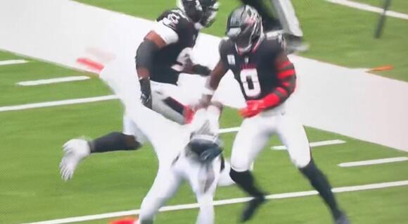 NFL Fans Want Houston Texans Star Azeez Al-Shaair Banned From The ...