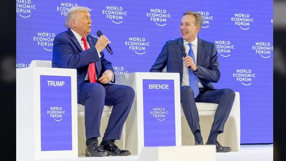 'Unwell' Donald Trump Mocked for Showing His 'Massive Cankles' at World ...