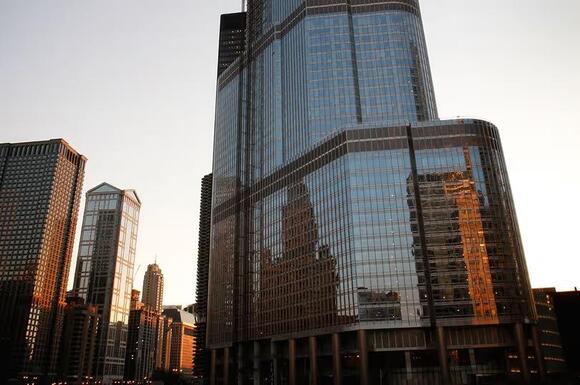 Furious Chicago residents launch petition to rename street that Trump ...