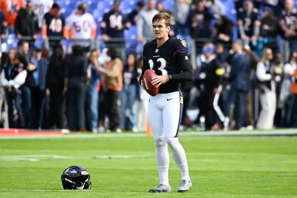Tyler Loop’s Fiancée Forced to Take Drastic Measures as Kicker & Family ...