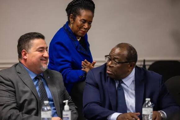 Houston City Hall candidates promise to address drainage, ‘disrespect ...