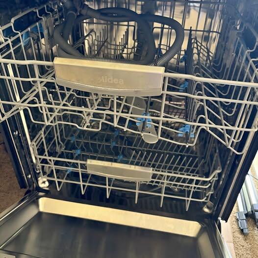 🎁 Freebies Up for Grabs in Bozeman — Household Finds & Furniture ...