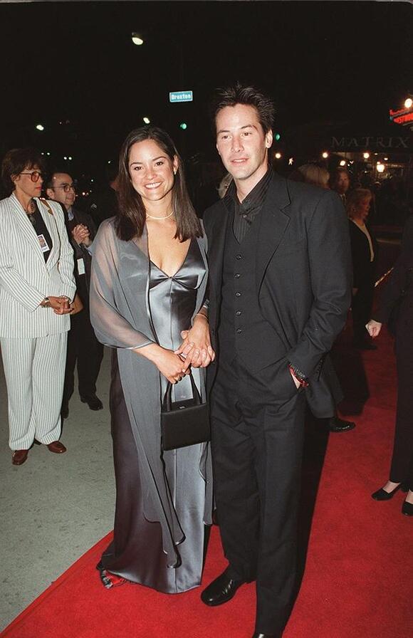 Keanu Reeves’ Sisters: Everything To Know About His Siblings Kim, Emma ...