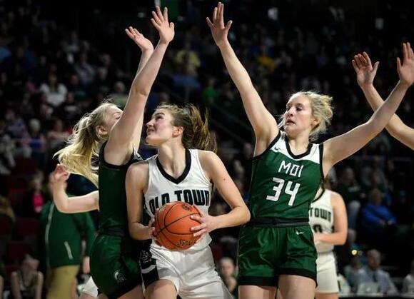 Old Town girls basketball team was determined to win elusive regional title