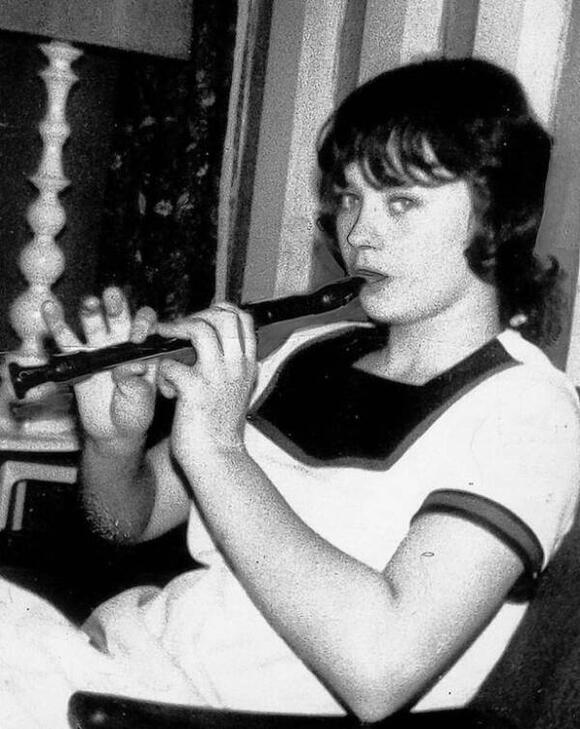 The Chilling Story Of Mary Bell, The 10-Year-Old Murderer Who Strangled ...