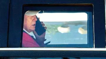 Trump's 'unhinged' phone call to foreign leader leaves critics stunned ...