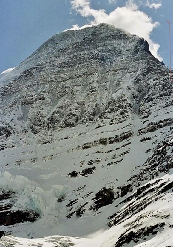 Marc-Andre Leclerc's Solo Climb of Mount Robson's Emperor Face - NewsBreak