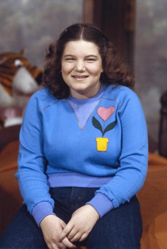 'Facts of Life' Star Mindy Cohn Reappears After Social Media Absence ...