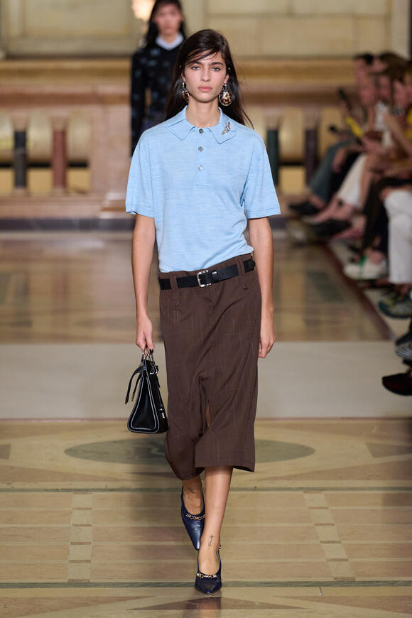 The One Simple Item That Will Make Your Skirts Look On-Trend in 2026 ...