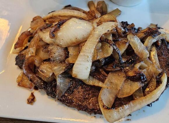 4 Chain Restaurants With the Best Grilled Liver and Onions, According ...