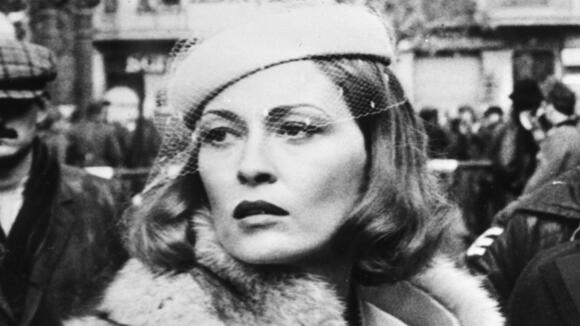 Faye Dunaway was set for her Broadway comeback in 2019, but she was so ...