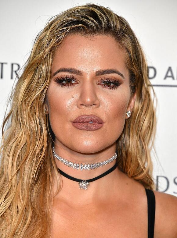 19 Celebrities Who Tweeted Something Superrrr Cringeworthy And