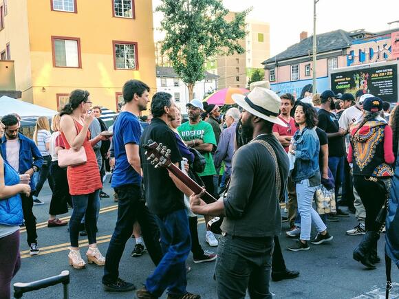 6 Oakland and Alameda County Street Festivals to Pull Up For This Fall ...