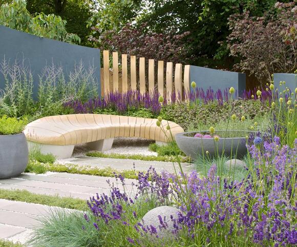 Flower bed trends for 2026 – the hottest colors, combinations, and ...