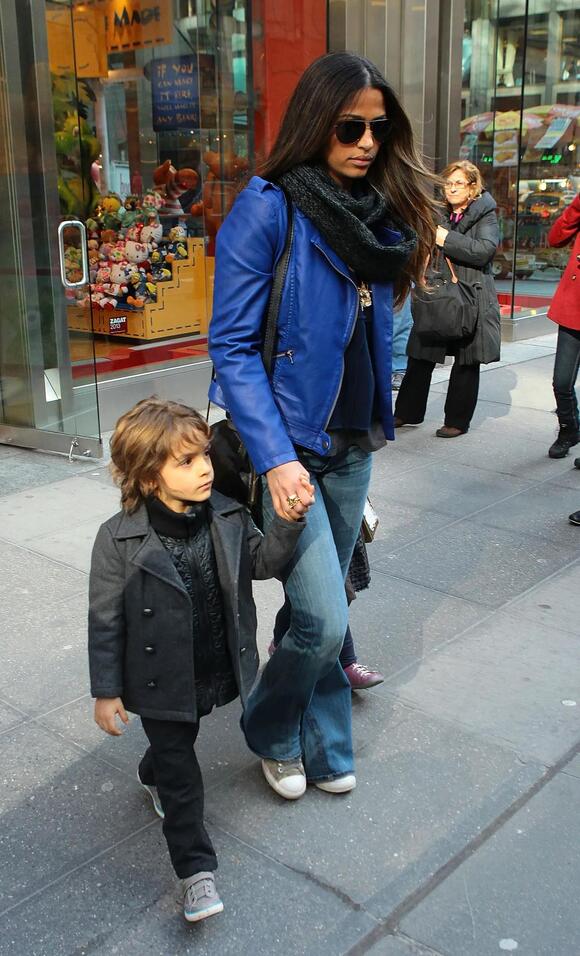 Matthew McConaughey's 17-Year-Old Son Levi Joins His Father at the 2025 ...