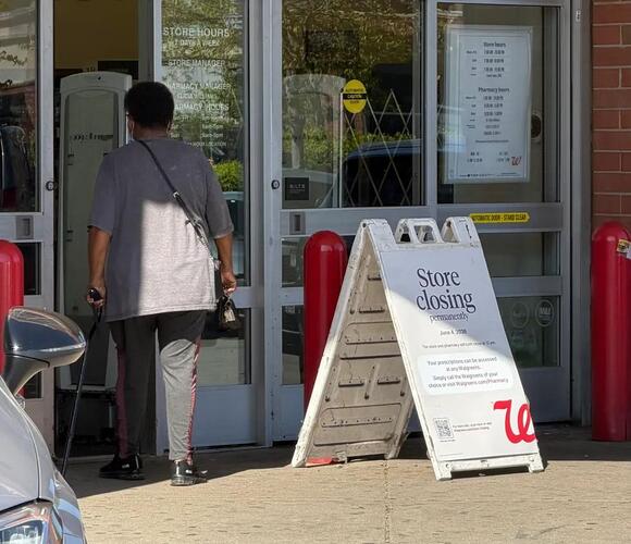 South siders protest planned Walgreens closure - NewsBreak