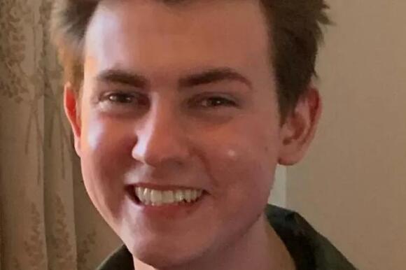 Student Dies by Suicide 3 Months After Being Incorrectly Told He Couldn ...