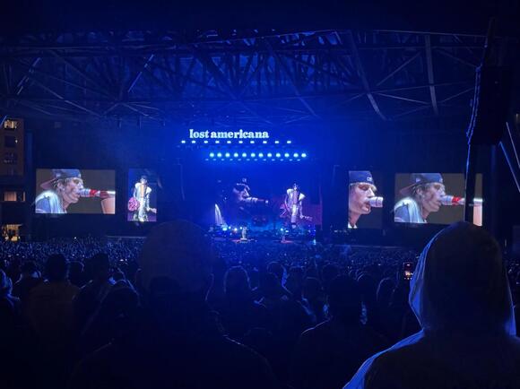 MGK's Touching Fan Interaction Steals The Show At Acrisure Amphitheater ...